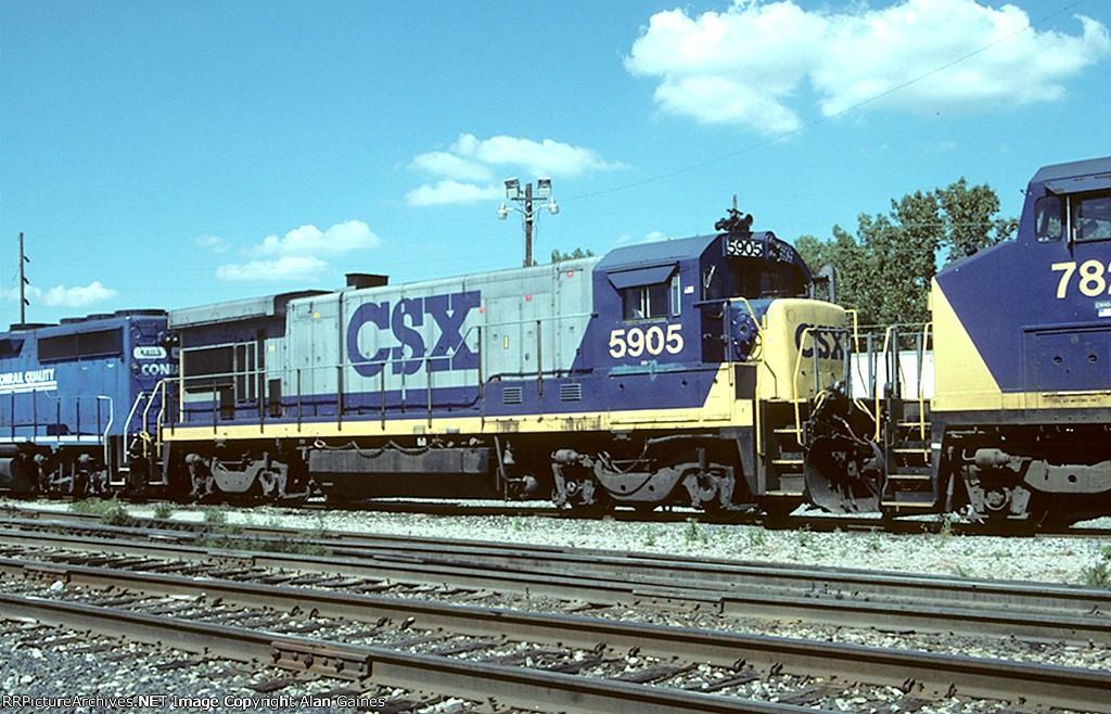 CSX B36-7 5905